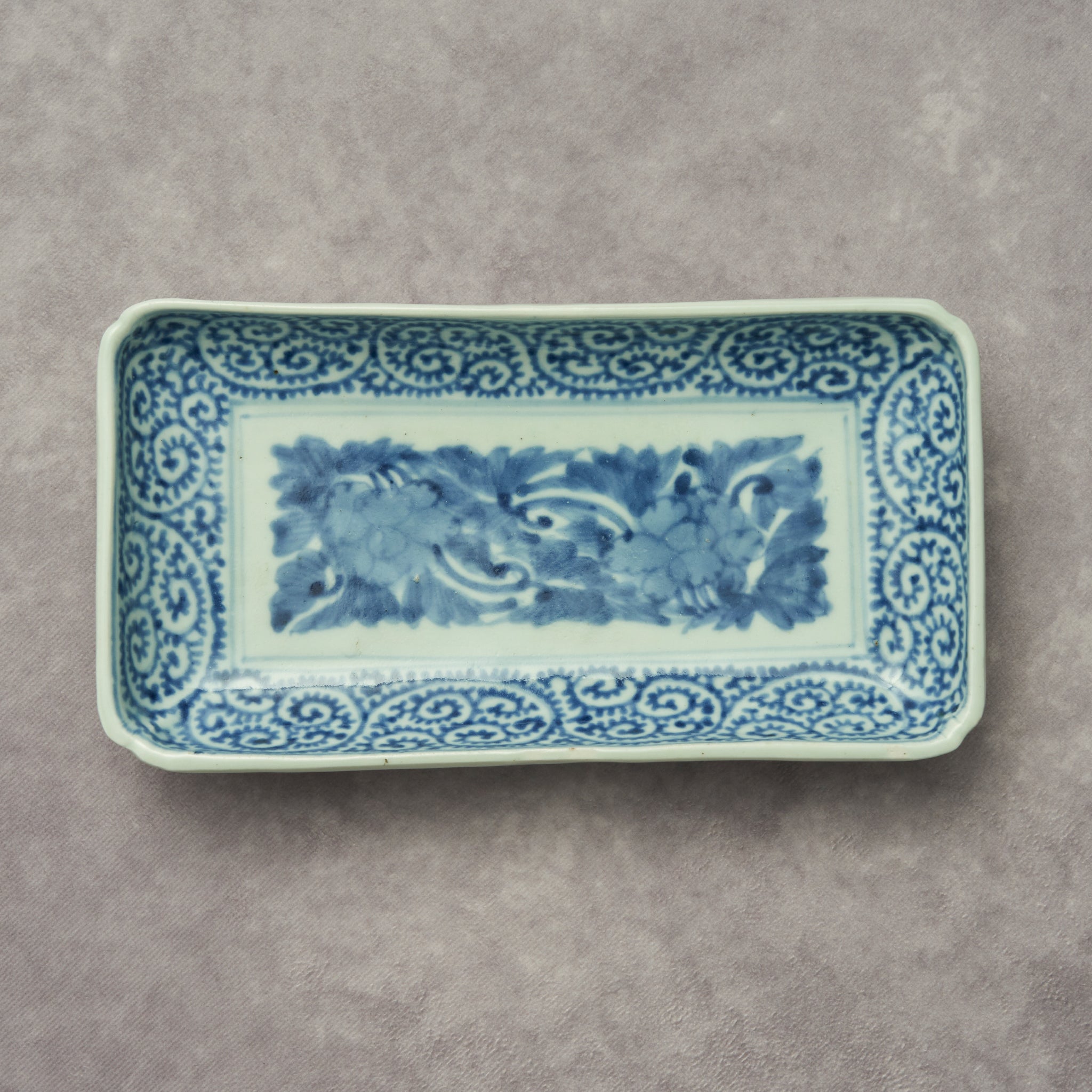 Imari Blue and White Rectangular Dish – Unfamiliar Japan